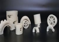 China Thickness 4mm Ceramic Intalox Saddles 1 Inch Low Temperature Resistance for sale