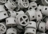 China Petrochemical Industry Ceramic Random Packing 25-80MM Large Capacity for sale