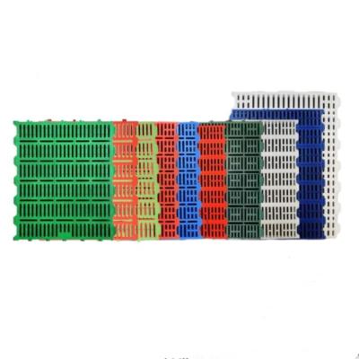 China Pure PP Sow Goat Farming Slatted Floor 30*60cm Plastic Livestock Slats for sale