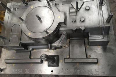 China Custom Aluminum Pressure Die Casting Mould with 30,000-50,000 Cycle Life for S180T-1250T Machines for sale
