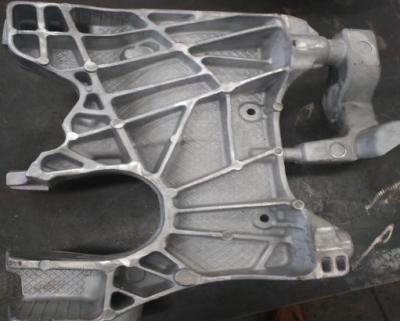 China Custom Aluminum Alloy Casting Molds for Auto Parts - Lost Foam Process with 18-20mm Thick Plates and Ø22×1 Copper Cooling Tubes for sale