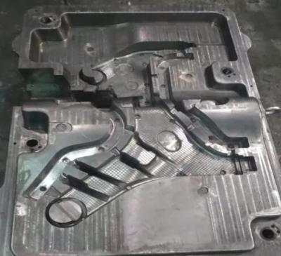 China Custom Die Cast Aluminum Tooling with CNC Machining for Auto Engine Parts - OEM/ODM Service with 30+ Machining Centers for sale