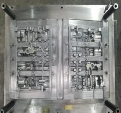 China Custom Aluminum Alloy Cylinder Head Mold with Lost Foam Casting | 30 CNC Machines & High Strength ZL104 Material for sale