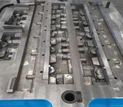 China Custom Aluminum Cylinder Head Mold with 0.005mm Precision for Automotive & Industrial Applications for sale