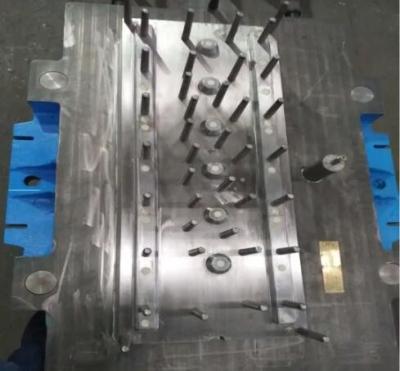 China Industrial Cylinder Head Mold with 0.005mm Precision & Automatic Demolding - Custom Aluminum Die Casting for Automotive & Machinery for sale