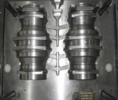 China Custom Aluminum Cylinder Head Mold for Die Casting High Strength Rugged Design for sale