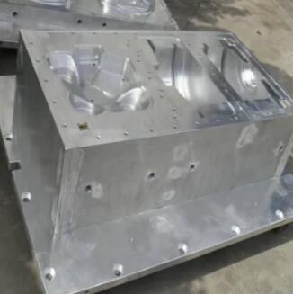 China Pump Cover Custom Casting Molds , Aluminum Casting Molds Eco Friendly for sale