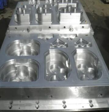 China Custom Die Cast Aluminum Tooling for Auto Engine Parts | CNC Machining & OEM/ODM Services for sale