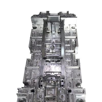 China ZL104 Aluminum Pressure Die Casting Mould for Automobile Spare Parts High Strength for sale