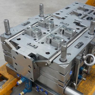 China AL7075 Aluminum Casting Molds 1000000 Shots for Auto Parts Motorcycle Custom Size for sale