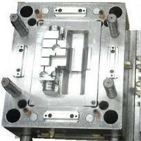 China Cold Runner Aluminium Die Casting Products Auto Motorcycle Light Parts for sale