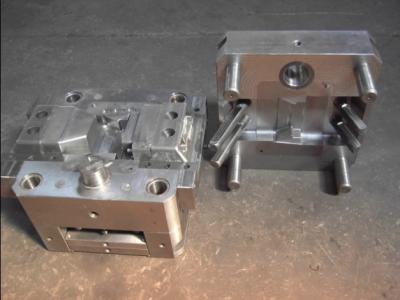 China ADC-12 ADC-10 Aluminum Alloy Pressure Die Casting Mold for Medical Devices & Automotive Parts 180T-1250T Capacity for sale