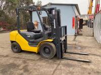 China Komatsu Original Japan 3 ton Diesel FD30 FD80 FD150 Used Forklift for sale