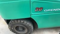 China Mitsubishi Forklift 3 Tons Three-Door Frame Raised 4.5 Meters for sale