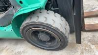 China Mitsubishi Forklift 3 Tons Three-Door Frame Raised 4.5 Meters for sale