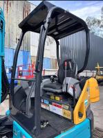 China 6 Ton Japan Brand Mini Used Crawler Excavator For Sale With Kubota Engine for sale