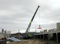 China Zoomlion 35 Ton Low Price Five Section Boom Truck Crane ZTC350H562 for sale