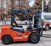China 30 Ton HELI Heavy Diesel Operated Forklift CPCD300 for sale