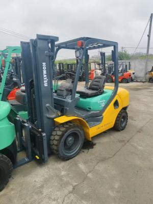 China Versatile Diesel Forklift With 3 Stage Mast And ISUZU Engine 3000kg Loading Capacity 4.5m Lifting Height for sale