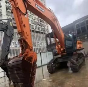 China Heavy Duty Machinery Used Doosan Dx 500 Digger Excavators for sale