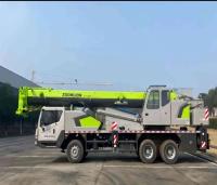 China Zoomlion Zat301V562-1: New Generation 30-ton Truck Crane for Heavy Lifting Operations for sale