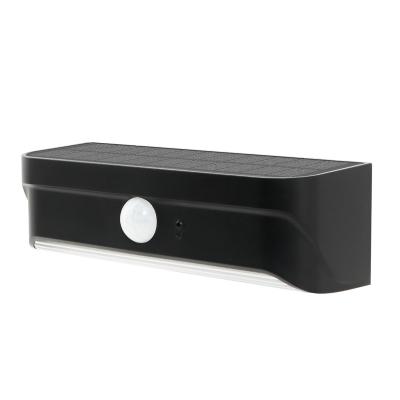 China 5h To 8.5H Charging 2 Watt Detachable Solar Powered Outdoor Wall Mounted Lights for sale