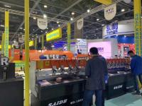 China Stable 3.5KW Acrylic Edge Polisher Machine , AC380V PMMA Edge Polishing Machine for sale