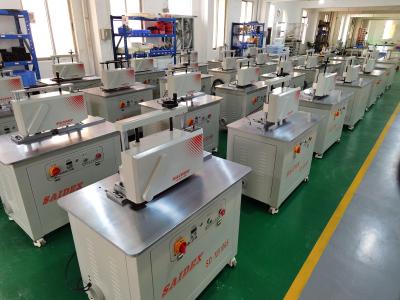 China 50hz Practical Acrylic Router Machine With 45 Degree Cutting Angle for sale