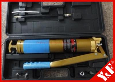 China Heavy Duty Hand Operated Grease Gun with Aluminum Alloy Head Cap - 8000-12000 PSI Pressure Range, 50% Leakage Reduction for sale
