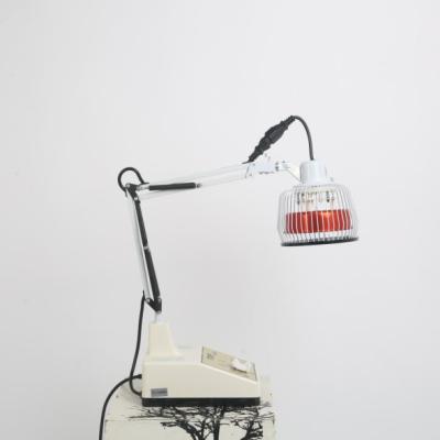 China Adjustable Desk Medical Heat Lamp 250W with 440° Arm Range and 2-25μm Infrared Spectrum for Physical Therapy for sale
