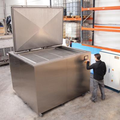China 3000L Powerful Ultrasonic Cleaning Diesel Heavy Duty Cylinder Heads And Engine Parts for sale
