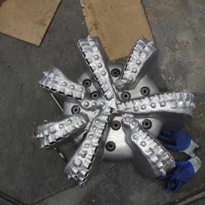 China PDC Hard Rock Drill Bits 17 Inch Of API Oilfield  Diamond Drilling Tool for sale
