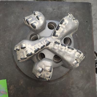 China PDC Diamond Bit  8-1/2 Inch 5 Blades  API  Spec Oil And Gas Drill Bits for sale