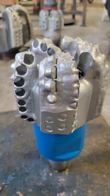 China 6 inch 516 Matrix Body PDC Diamond Drill Bit for sale