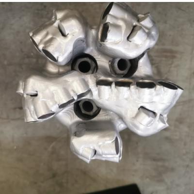 China 6 5/8 inch 5 Blade PDC Drill Bit for Oil Mine Well Drilling for sale