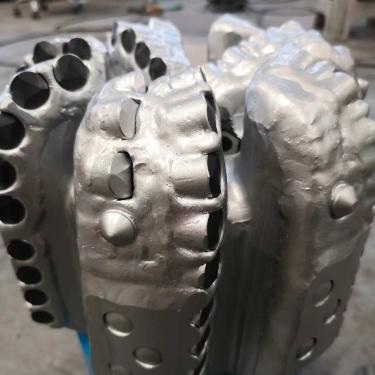 China 8.5 Inch Steel Body 7 Blade 16mm Primary Cutter Rock Pdc Drilling Bit for sale