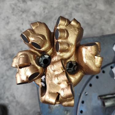 China 4.5 Inch (114.3mm) M516 PDC Drill Bit For Oil Gas Mining Drilling for sale