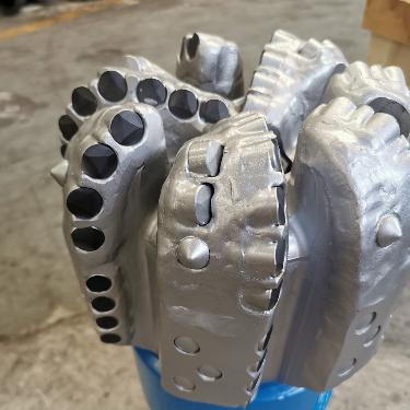 China 8.5 inch (215.9mm) 16mm Cutter PDC Diamond Drill Bit for sale