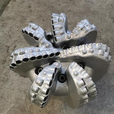 China 13 1/8'' Steel Body 7 Blade PDC Drill Bits For Oil Gas Water Rock Drilling for sale