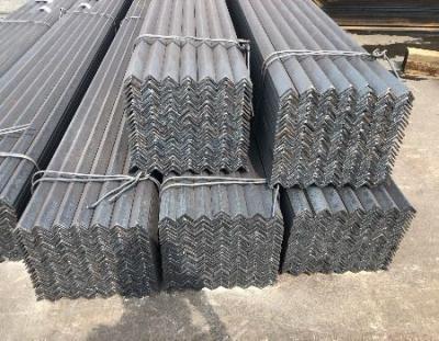 China 25mm Galvanised Unequal Angle Steel Q195 Q215 Oiled Painting for sale