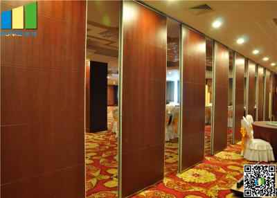 China Operable Partition Walls 500-1230mm Width with 32-53dB Soundproof Rating for Office Spaces for sale