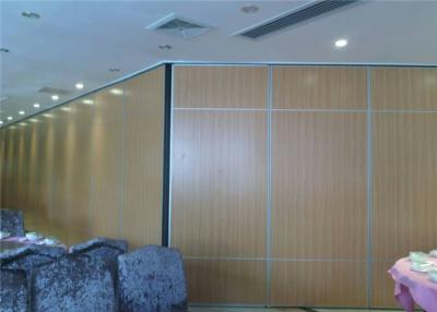 China Multi - Functional Hall Wooden Partition Wall Wooden Wall Panel Foldable for sale