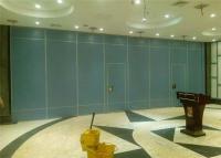 China Aluminium Soundproof Folding Partition 600-1225mm Panel Width 2000-6000mm Height for Gymnasiums for sale