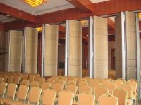 China Soundproof Folding Partition Wall 12mm MDF 750kg/m3 Density for Conference Room for sale