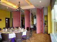 China Banquet Hall Sliding Soundproof Movable Partition Walls 65mm 100mm with Passing Door for sale