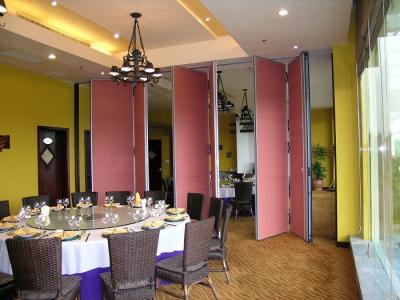 China Banquet Hall Sliding Soundproof Movable Partition Walls 65mm 100mm with Passing Door for sale