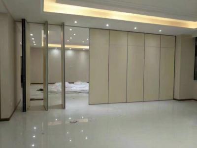 China Decorative Folding Wooden Soundproof Partition Wall Opening Style for sale