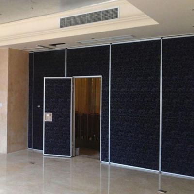 China Commercial Operable Sound Proofing Wooden Partition Wall 38dB Rw Aluminum Frame for sale