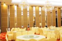 China Acoustic Room Divider Sliding Partition Wall 85mm Thick Aluminum Frame Up to 6000mm Height for sale