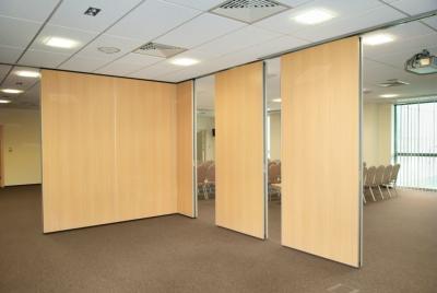 China Modular Room Insulation Movable Sound Proof Partition Wall 20mm Thickness for sale